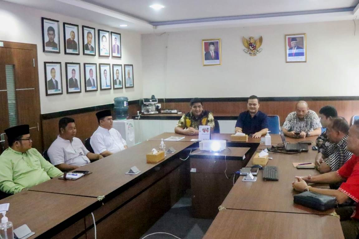 Bertemu PLN, Bupati Bintan Ajukan Aliran Listrik di Sejumlah Pulau