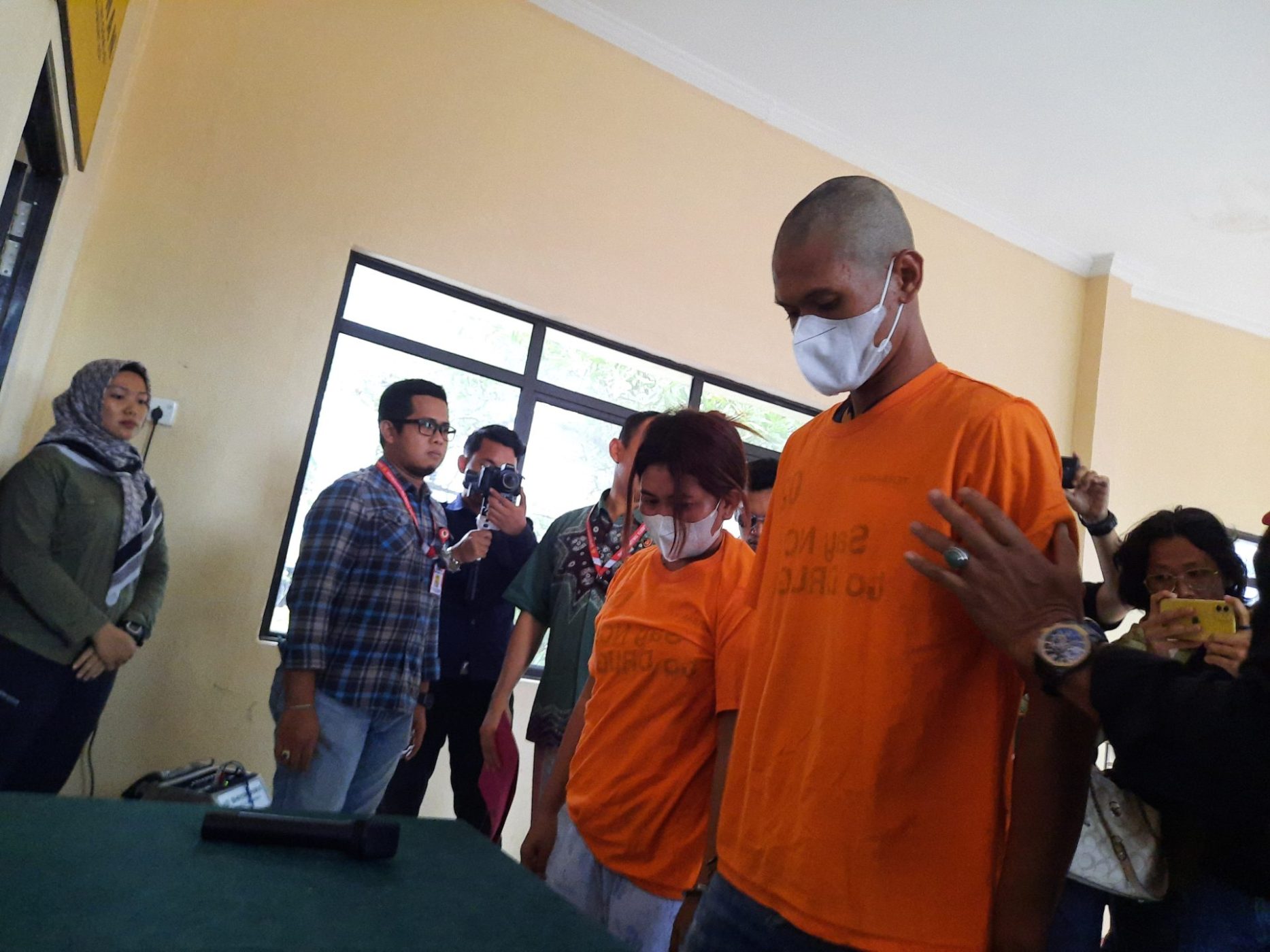 Polresta Tanjungpinang Tetapkan Pasutri Mucikari ...