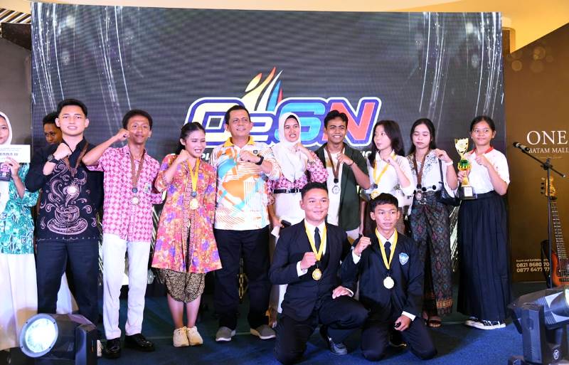 Gubernur Ansar Resmi Membuka O2SN SMA dan SMK Tingkat ...